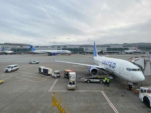 Strong winds delay inbound flights to SFO by more than four hours