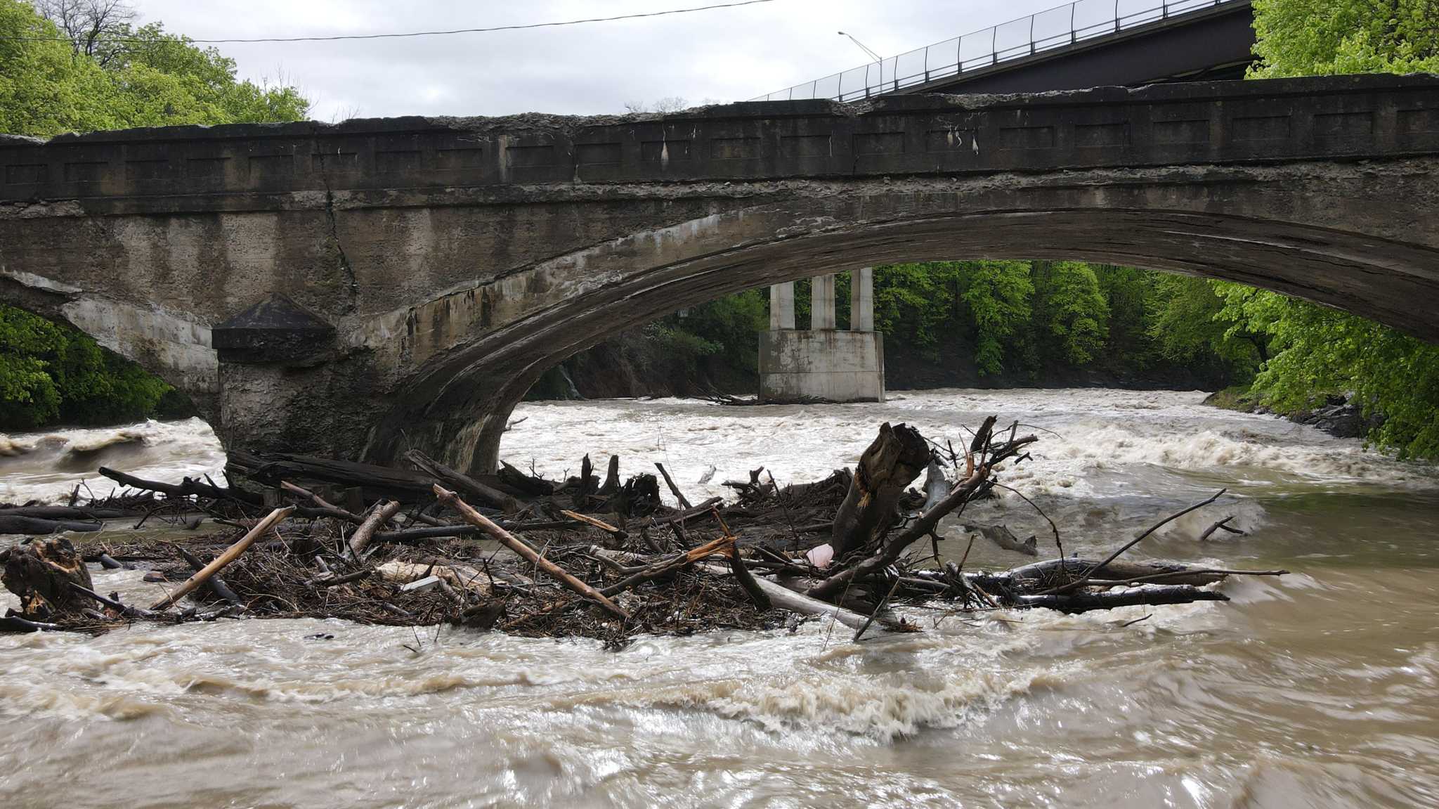 Hiker rescued by rangers after fall at Kaaterskill Falls