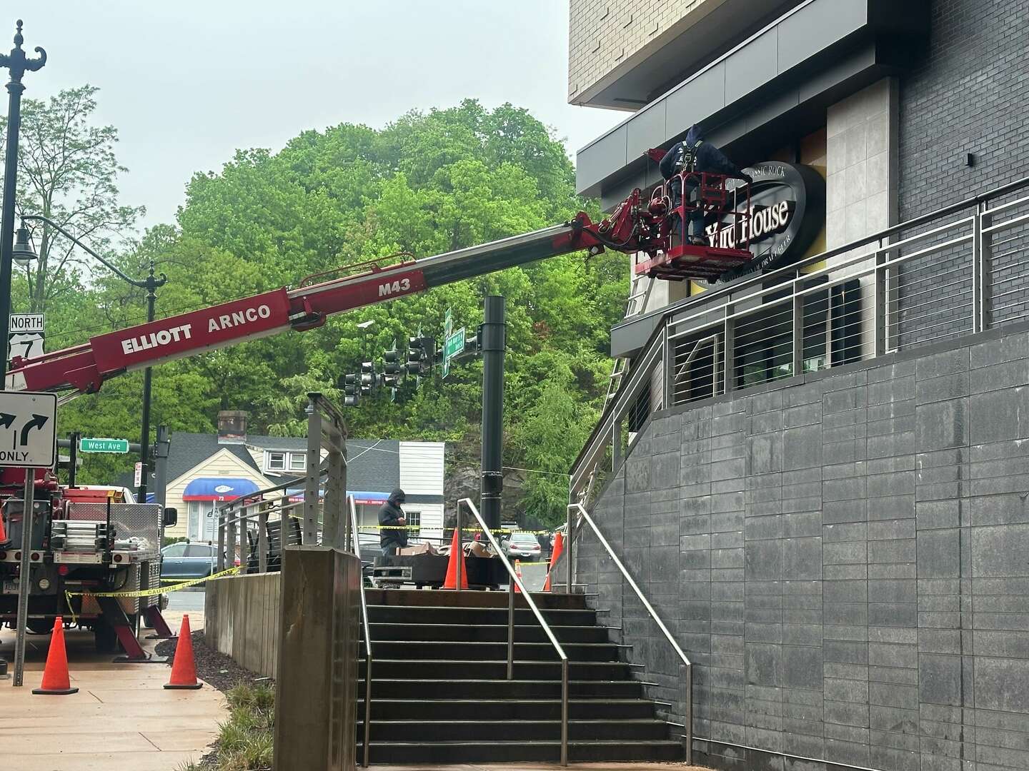 Yard House closes its only Connecticut location at SoNo Collection