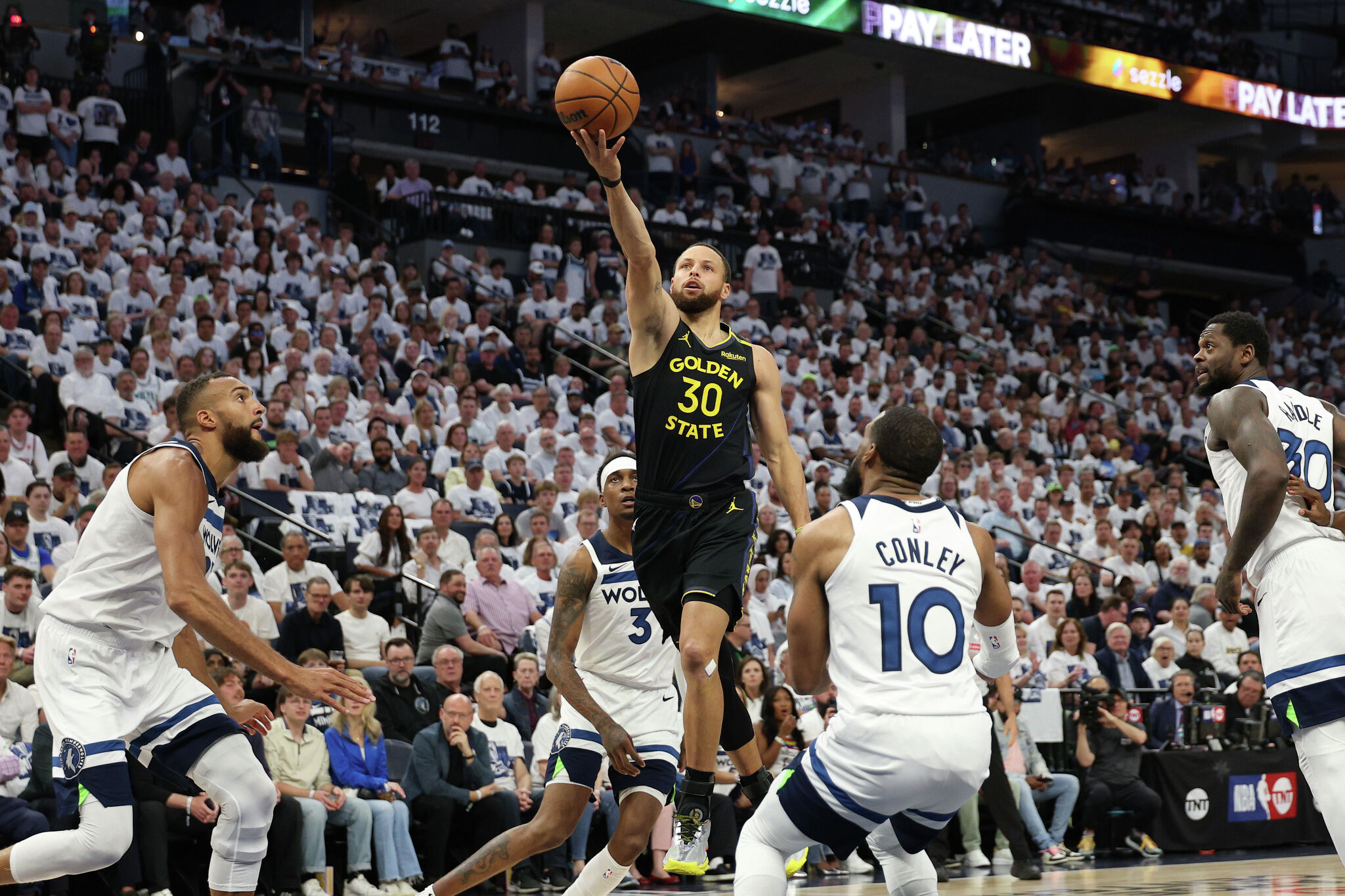 Warriors coach expects Steph Curry to miss Game 2 vs. Timberwolves