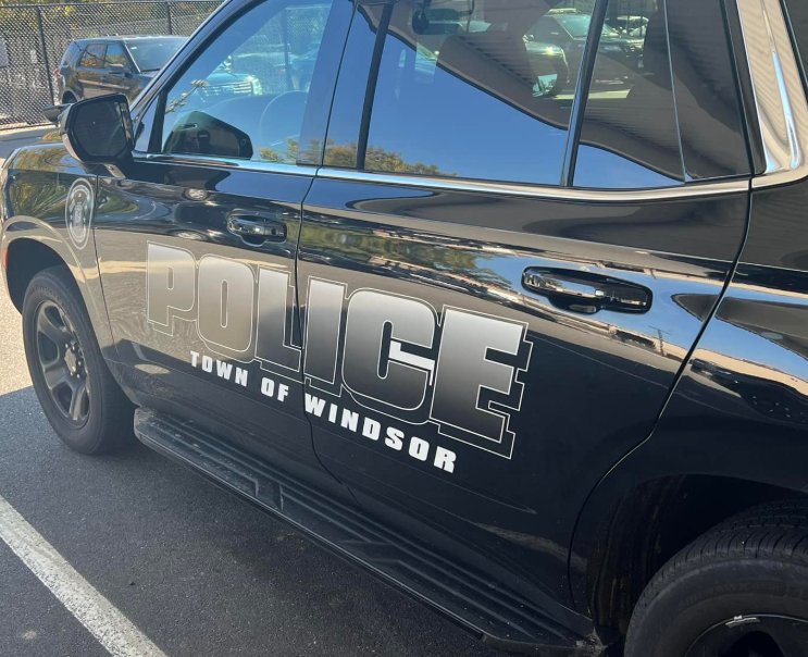 Windsor police car involved in two-car crash on Poquonock Ave.: Chief