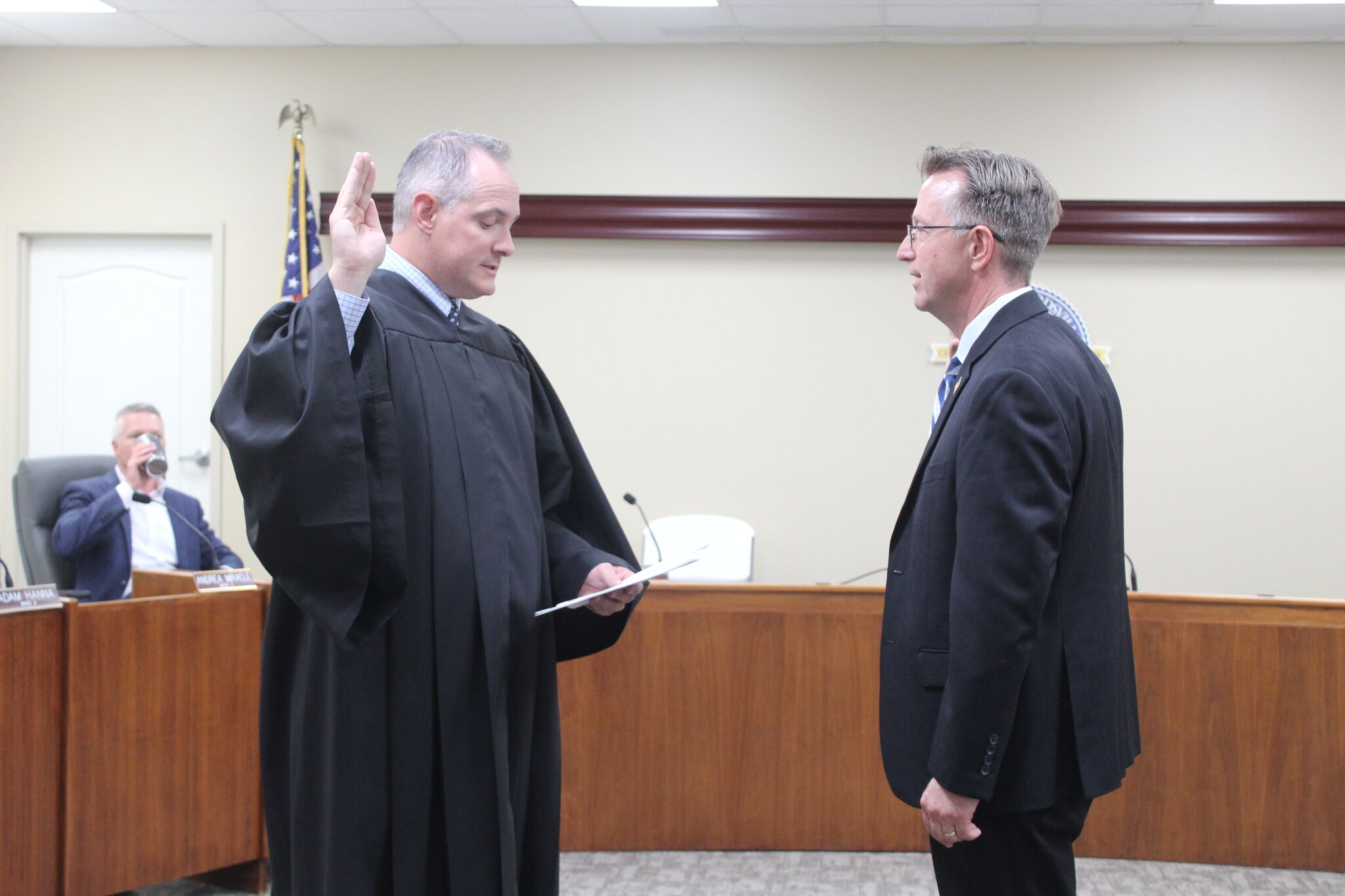 Edwardsville, IL elected officials sworn in during city council
