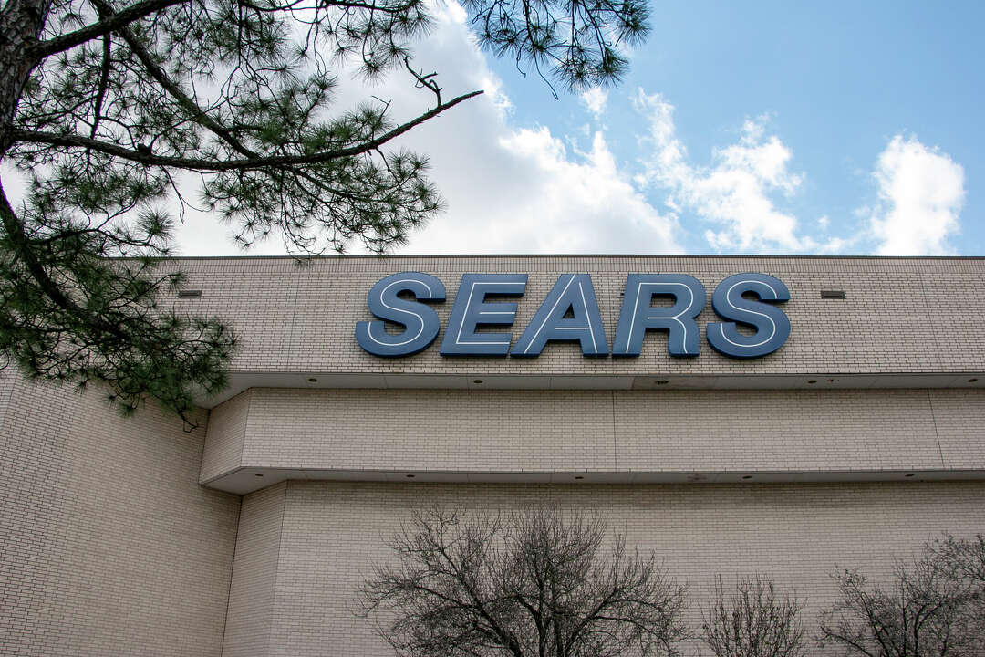 Vacant Sears in Houston suburb to become entertainment hub