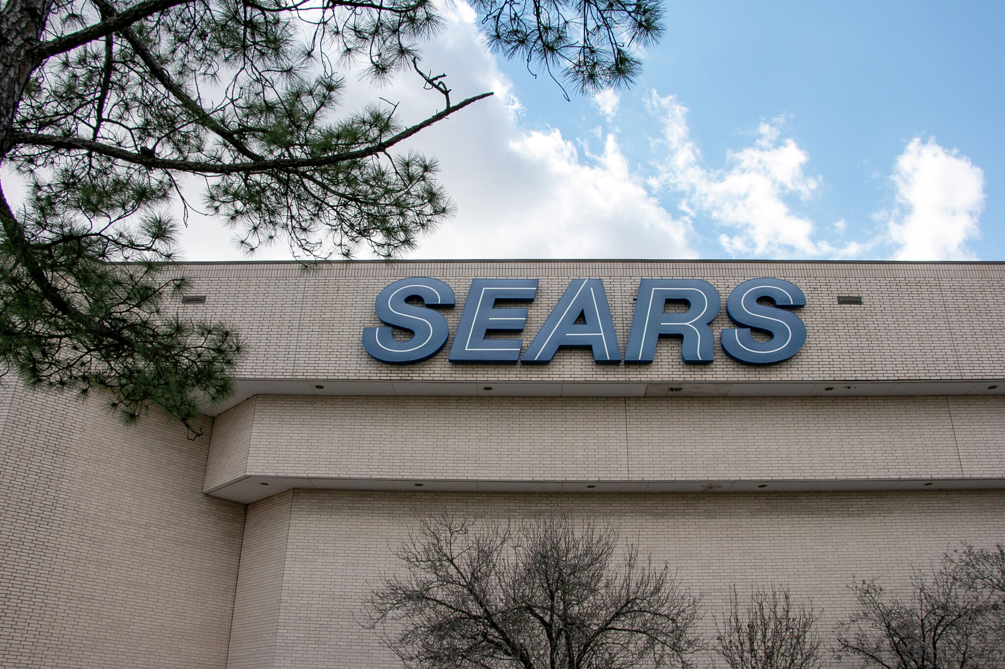 Vacant Sears in Houston suburb to become entertainment hub