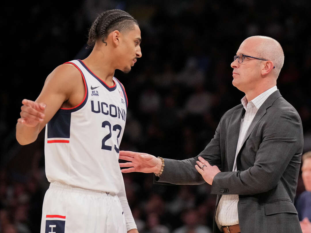 UConn men's basketball get visit from Jayden Ross' brother