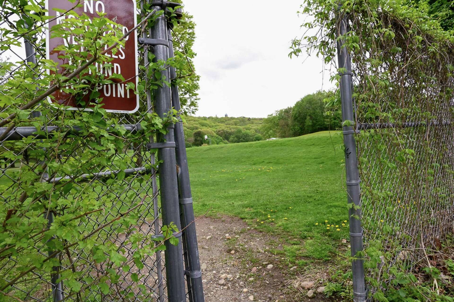 Troy's Knickerbacker pool now to open in 2026