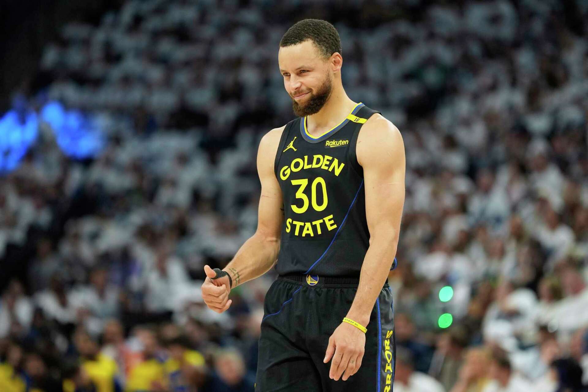 Steph Curry doesn’t set target for return, optimistic about Warriors