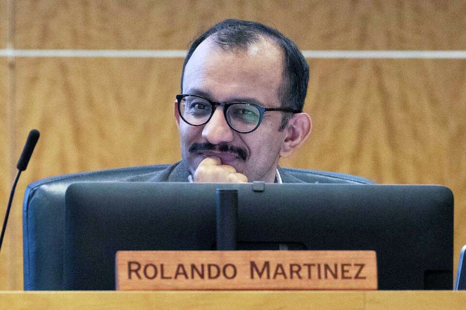 TEA shakes up HISD Board of Managers with new appointments, removals