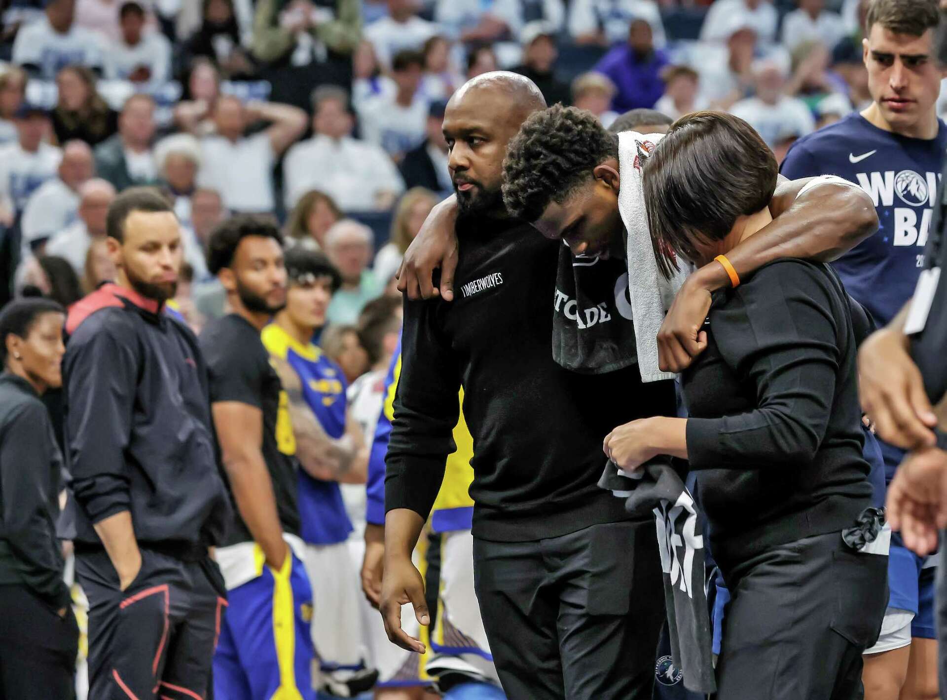 Timberwolves’ Anthony Edwards returns in Game 2 after ankle injury