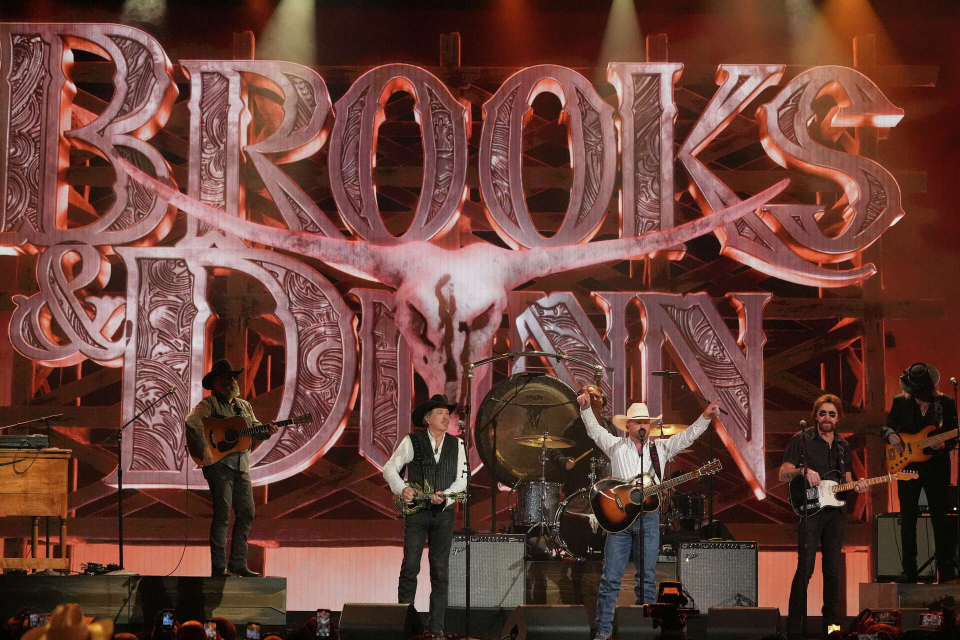 ACM awards: Cody Johnson and other Texas singers spotlighted