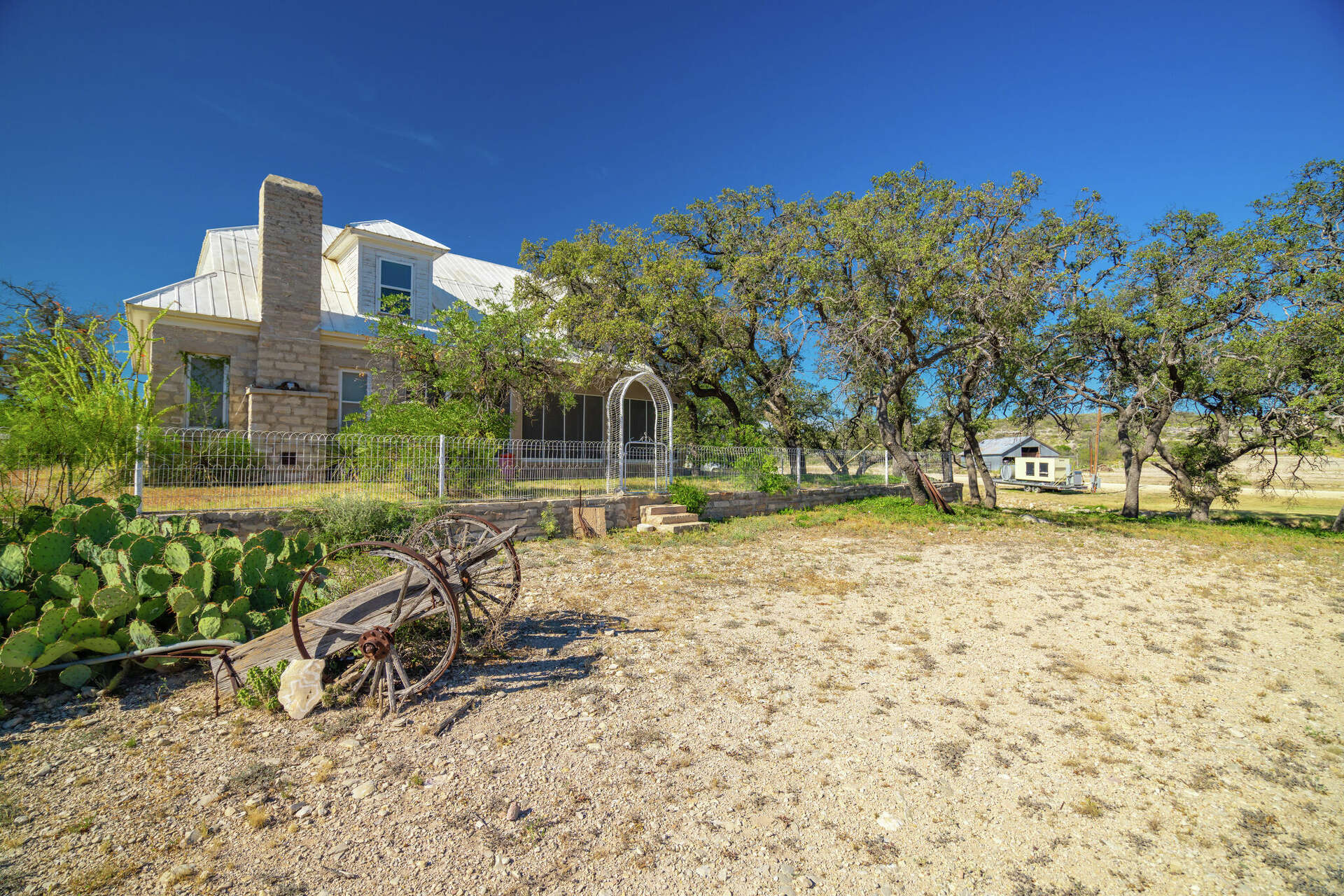 Massive West Texas ranch featuring 3,000-year-old cave hits market