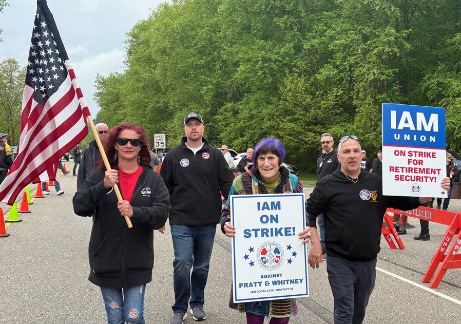 Blumenthal, DeLauro, Larson meet with CT Pratt & Whitney machinists