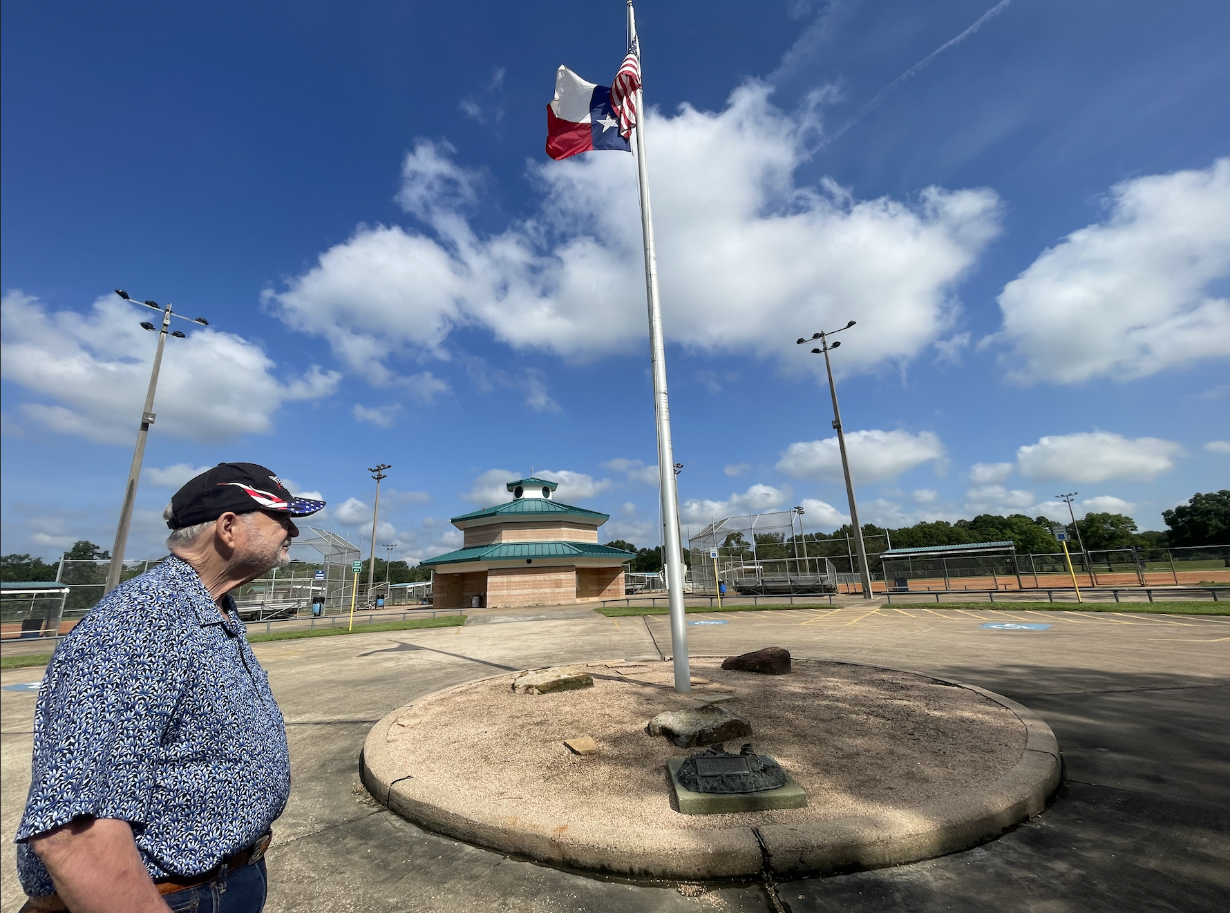 Statue to return to Houston-area park with county official's help