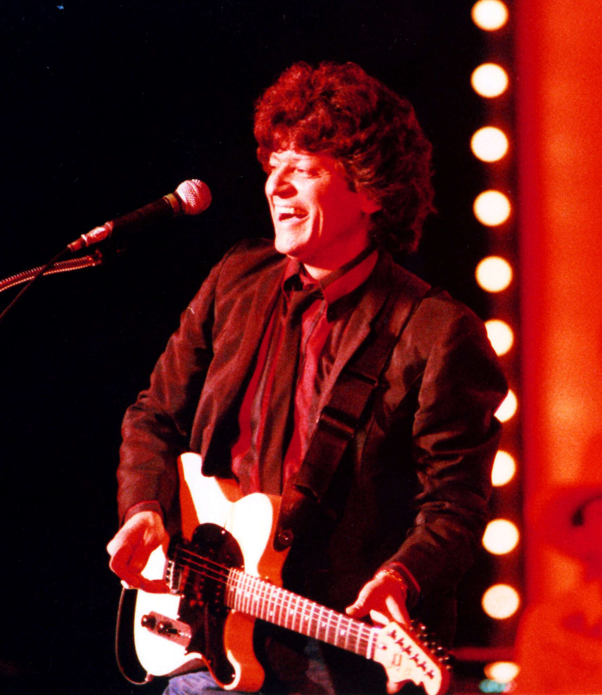 Johnny Rodriguez, country star of the '70s from Sabinal has died at 73