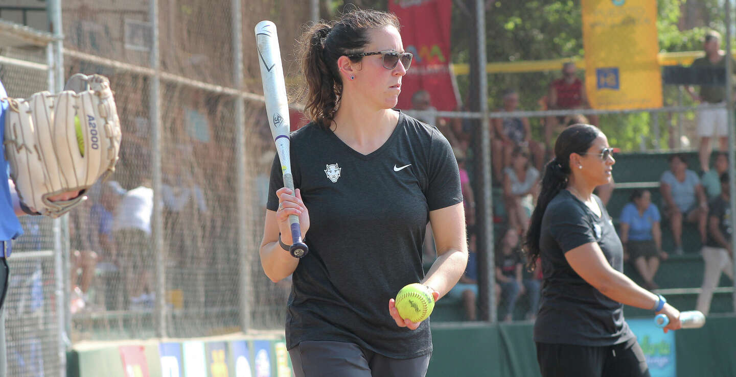 UConn softball in NCAA Tournament for first time since 2001