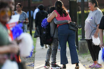 Who did the 'Be Someone,' 'Toeflop' graffiti in Houston?