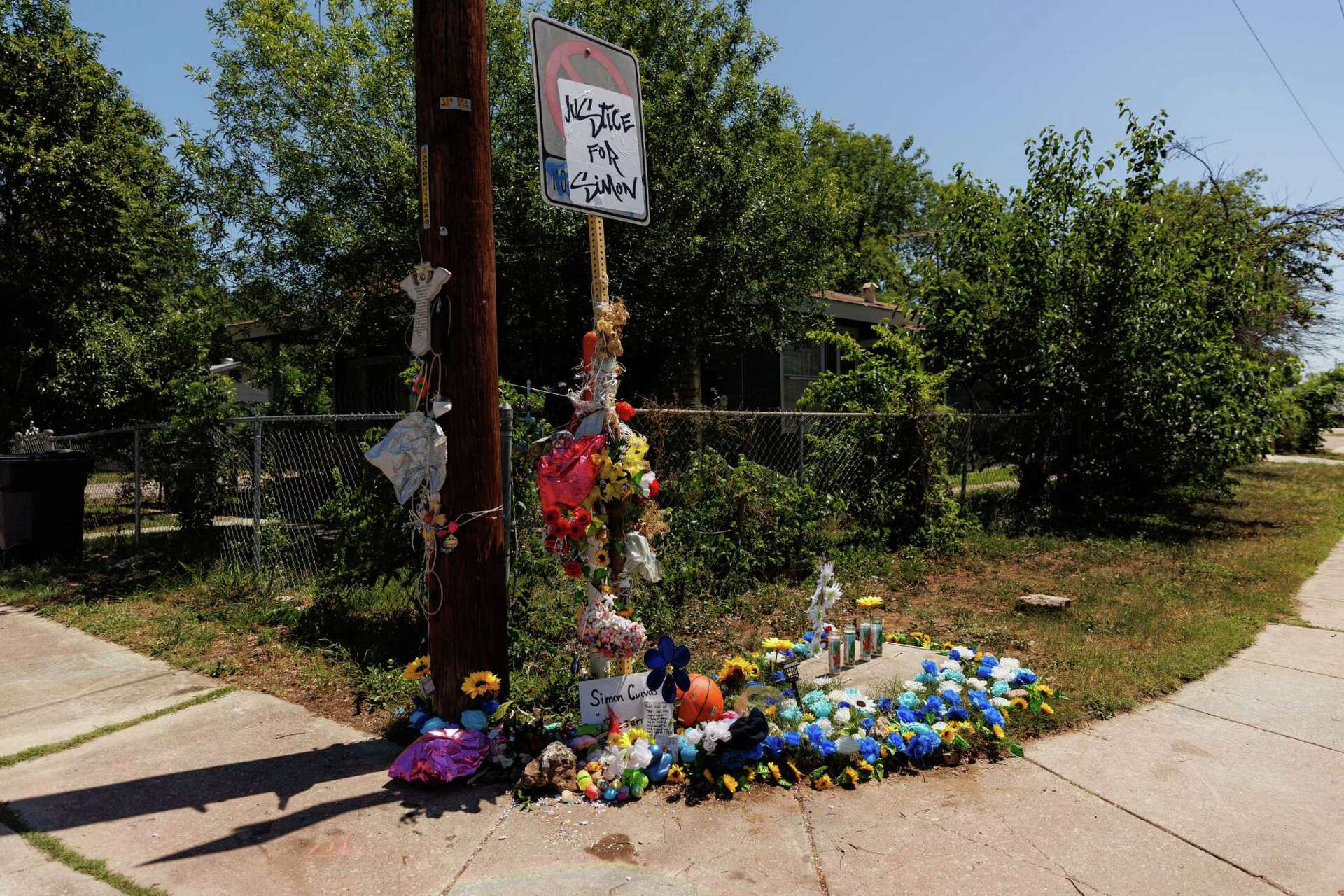 Mother grieves son slain near his SAISD school 1 month ago