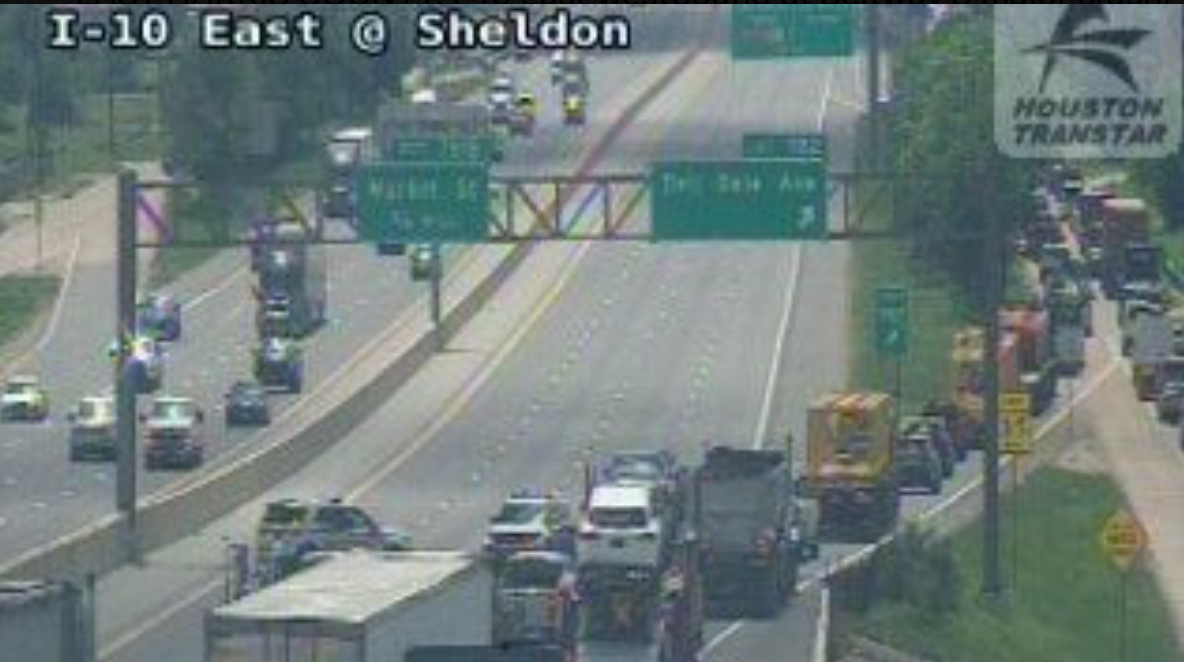 Westbound lanes of East Freeway reopen after fatal crash