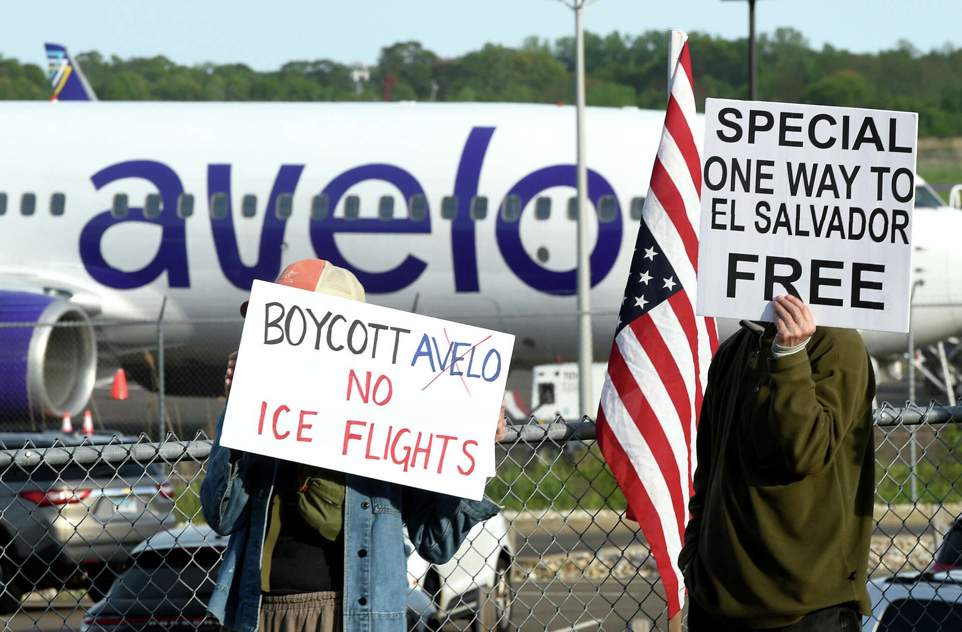 National group targets Avelo deportation flights amid Tweed protests