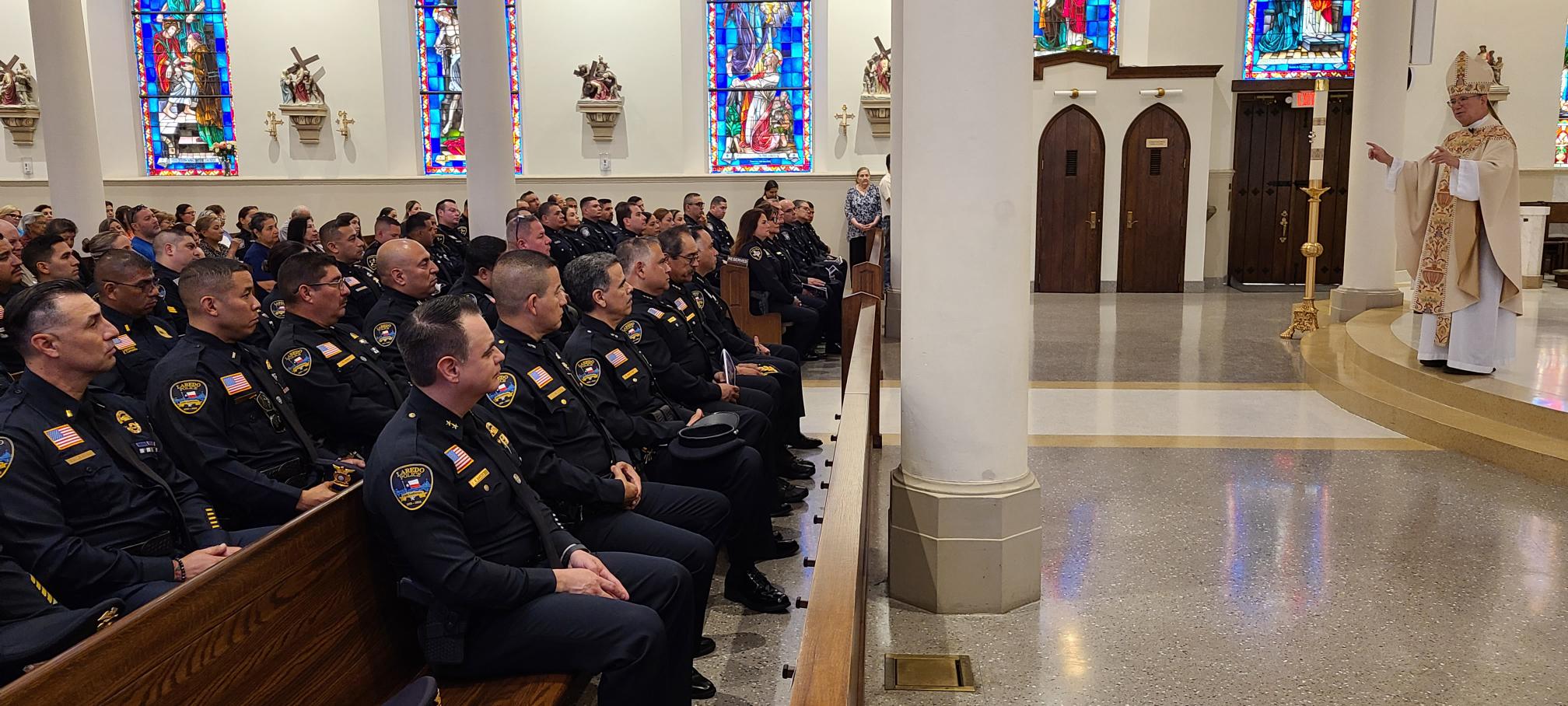 Blue Mass honors Laredo law enforcement at San Agustin Cathedral