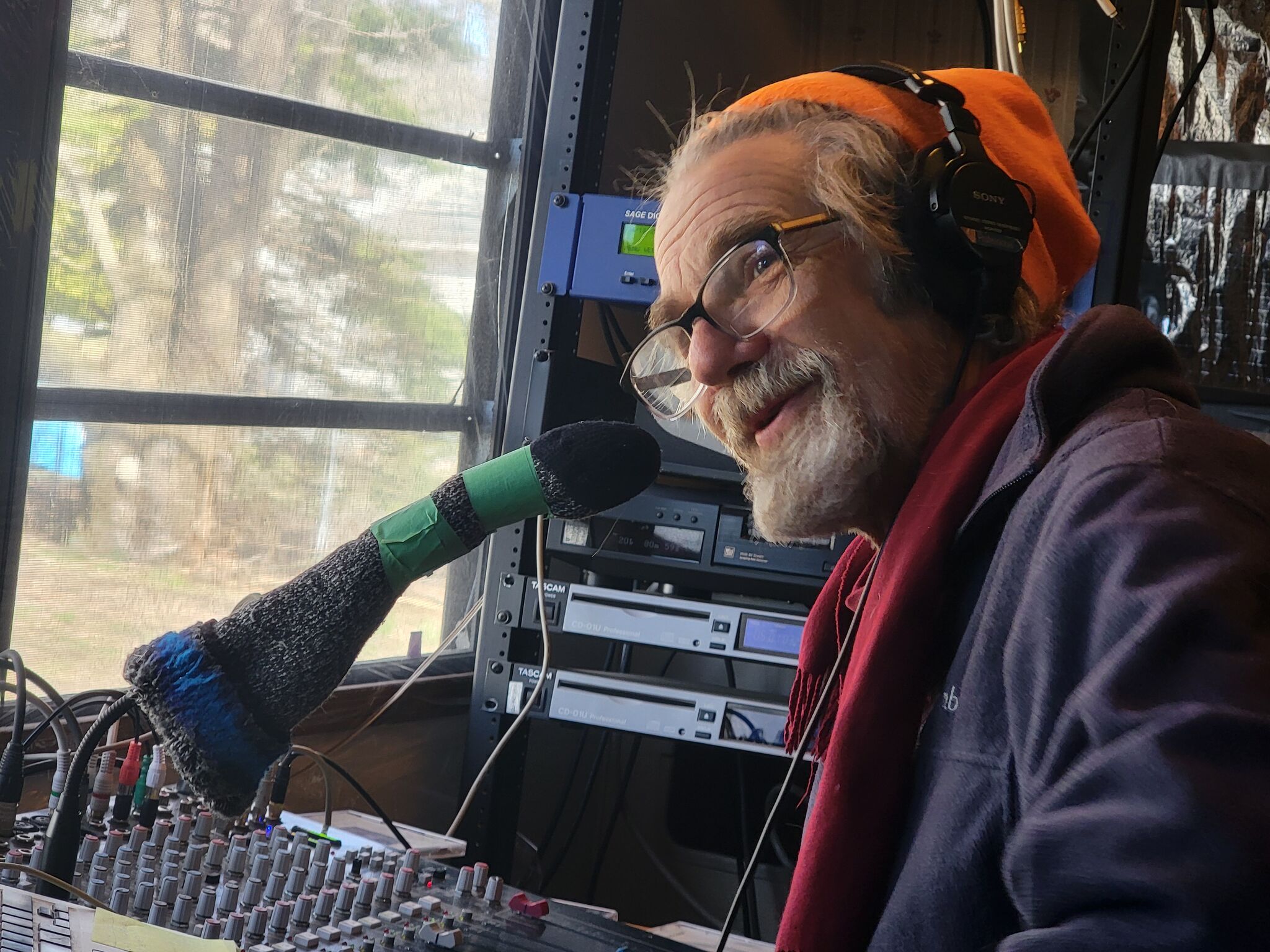 New northern Michigan radio station focuses on local voices