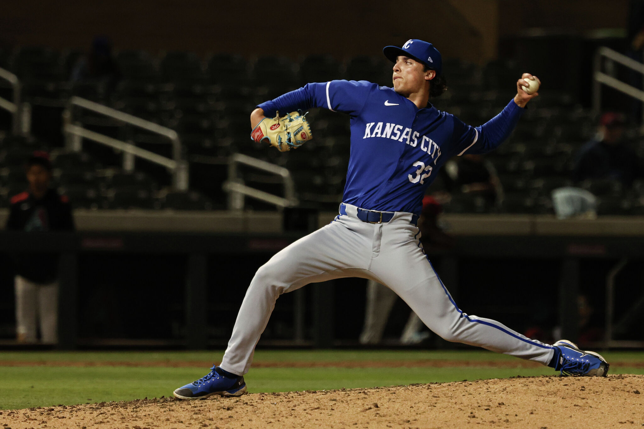 UConn's Steph Castle, Donovan Clingan finish NBA rookie years