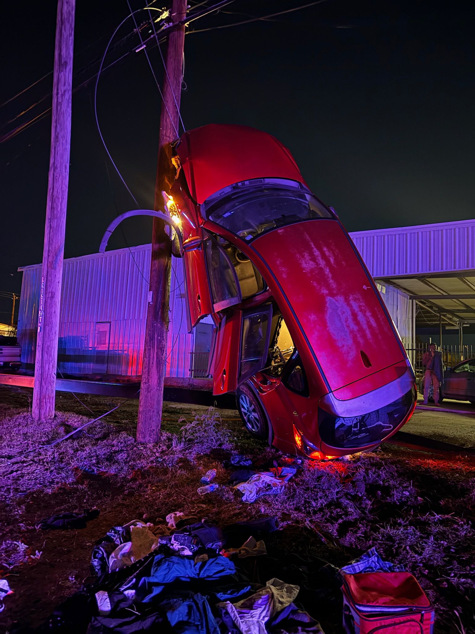 Domestic dispute ends in east Laredo car crash