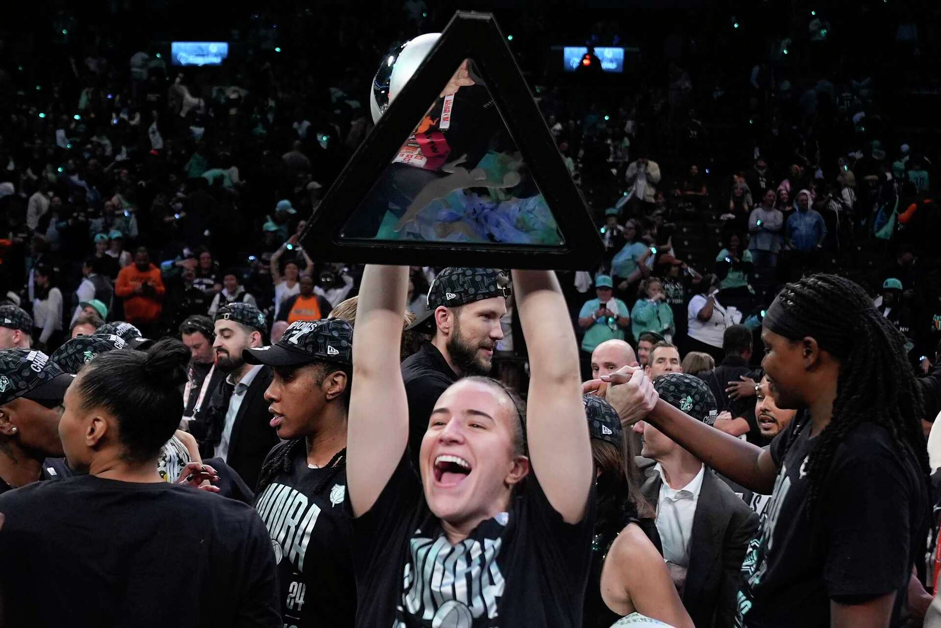 Beyond Valkyries, what are the WNBA's biggest storylines this season?