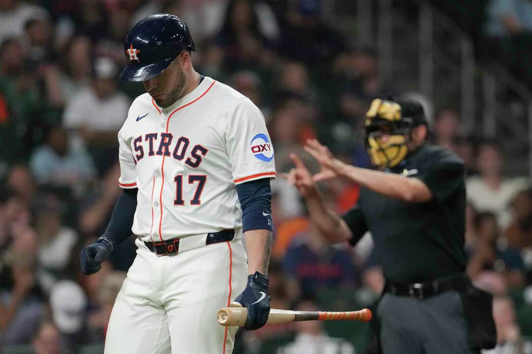 Jeremy Peña thrives atop lineup as Houston Astros rally past KC Royals
