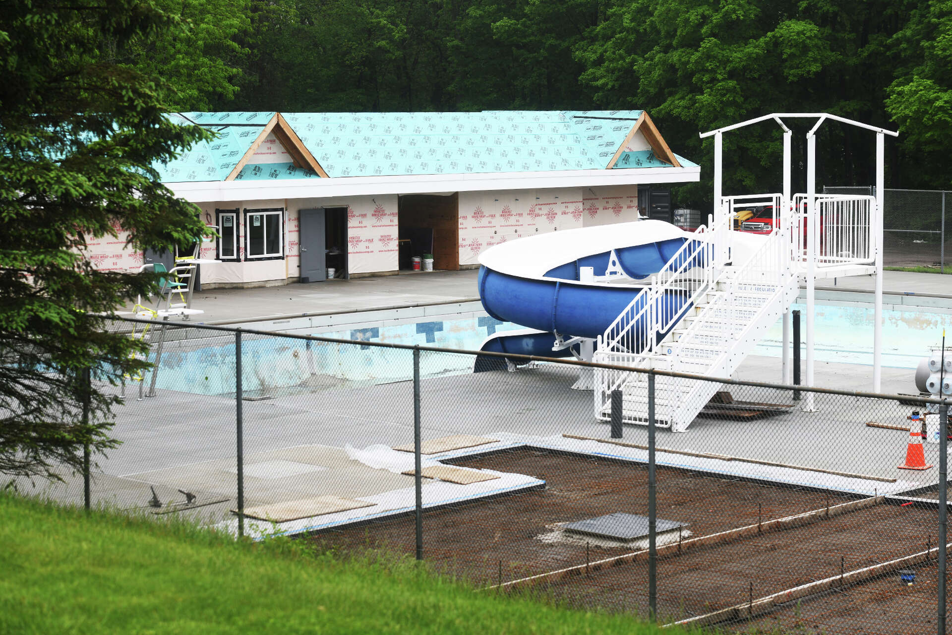 Trumbull's Tashua Pool to reopen this summer, officials say