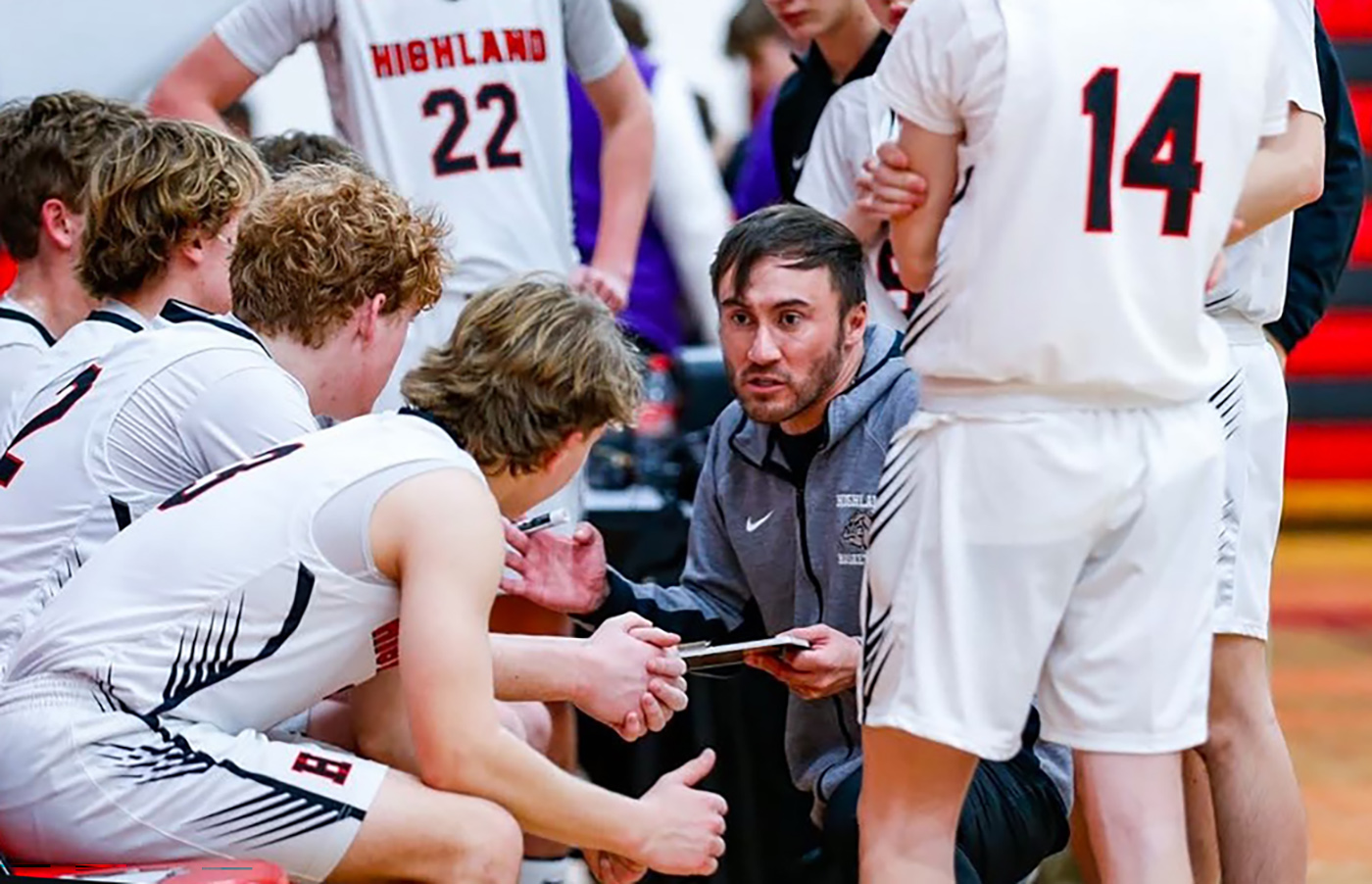 Billy Sullivan named East Alton-Wood River boys basketball coach