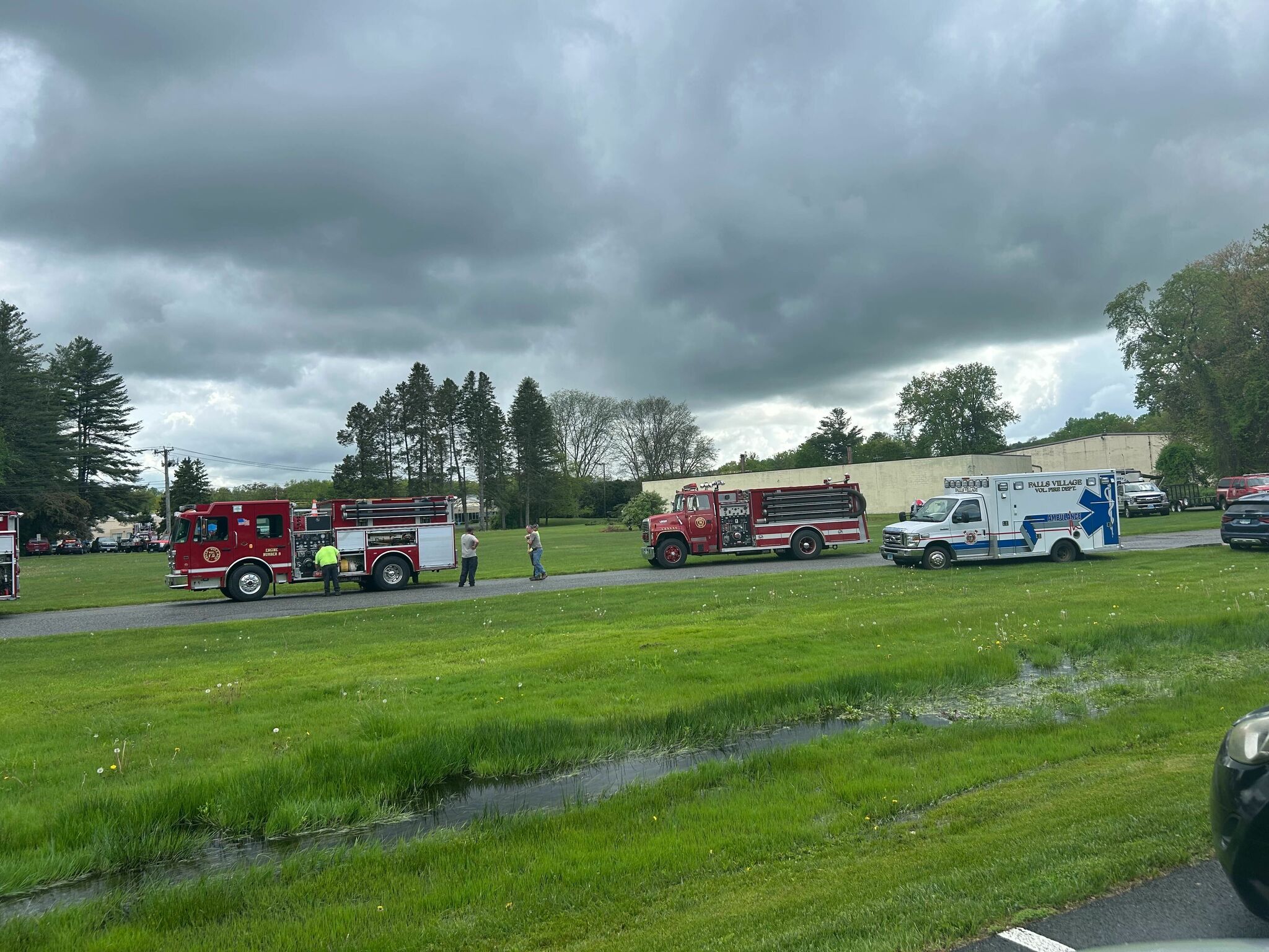 FBI responds to suspicious package found in North Canaan, police say