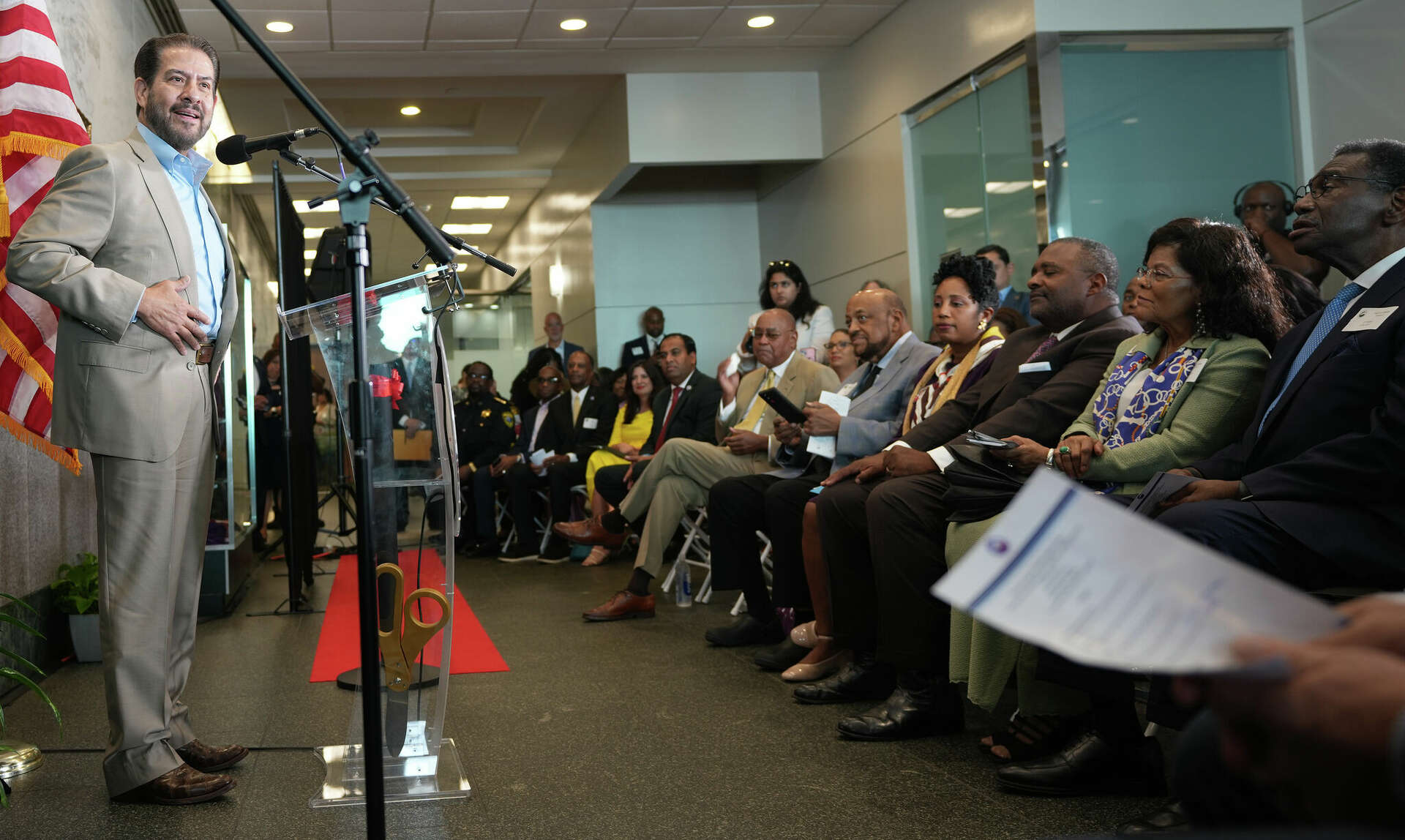 Officials unveil Sheila Jackson Lee building in downtown Houston