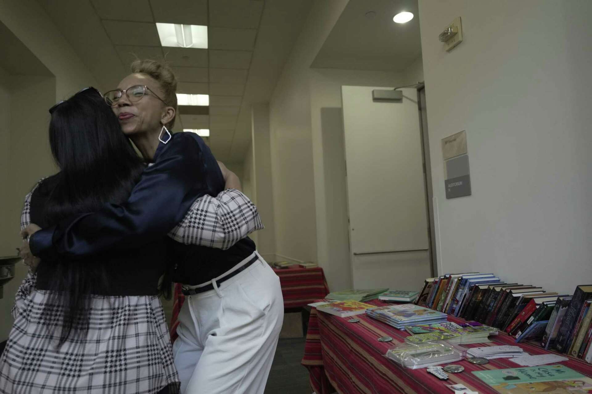 HISD has 23 librarians for 274 schools after discipline area shift
