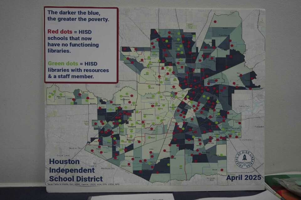 HISD has 23 librarians for 274 schools after discipline area shift