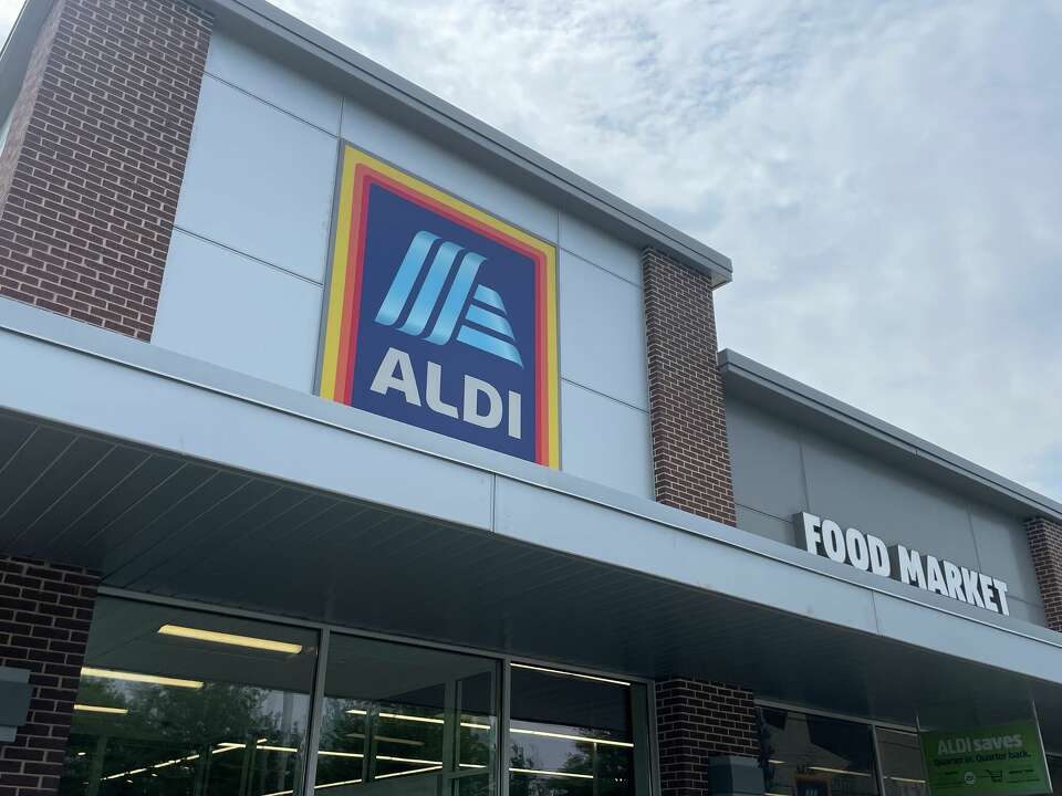 This H-E-B rival has over 120 stores in Texas, top 6 in the US