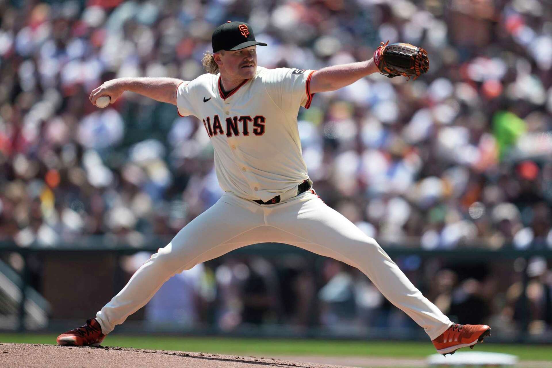 Why won’t anyone steal off Logan Webb? Giants explore new techniques