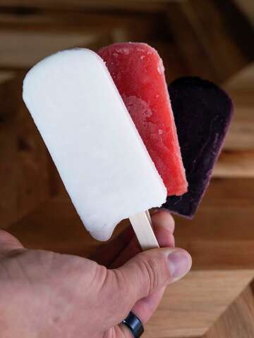 Shoreline Shrimp: Hawaii-inspired restaurant opens in Houston