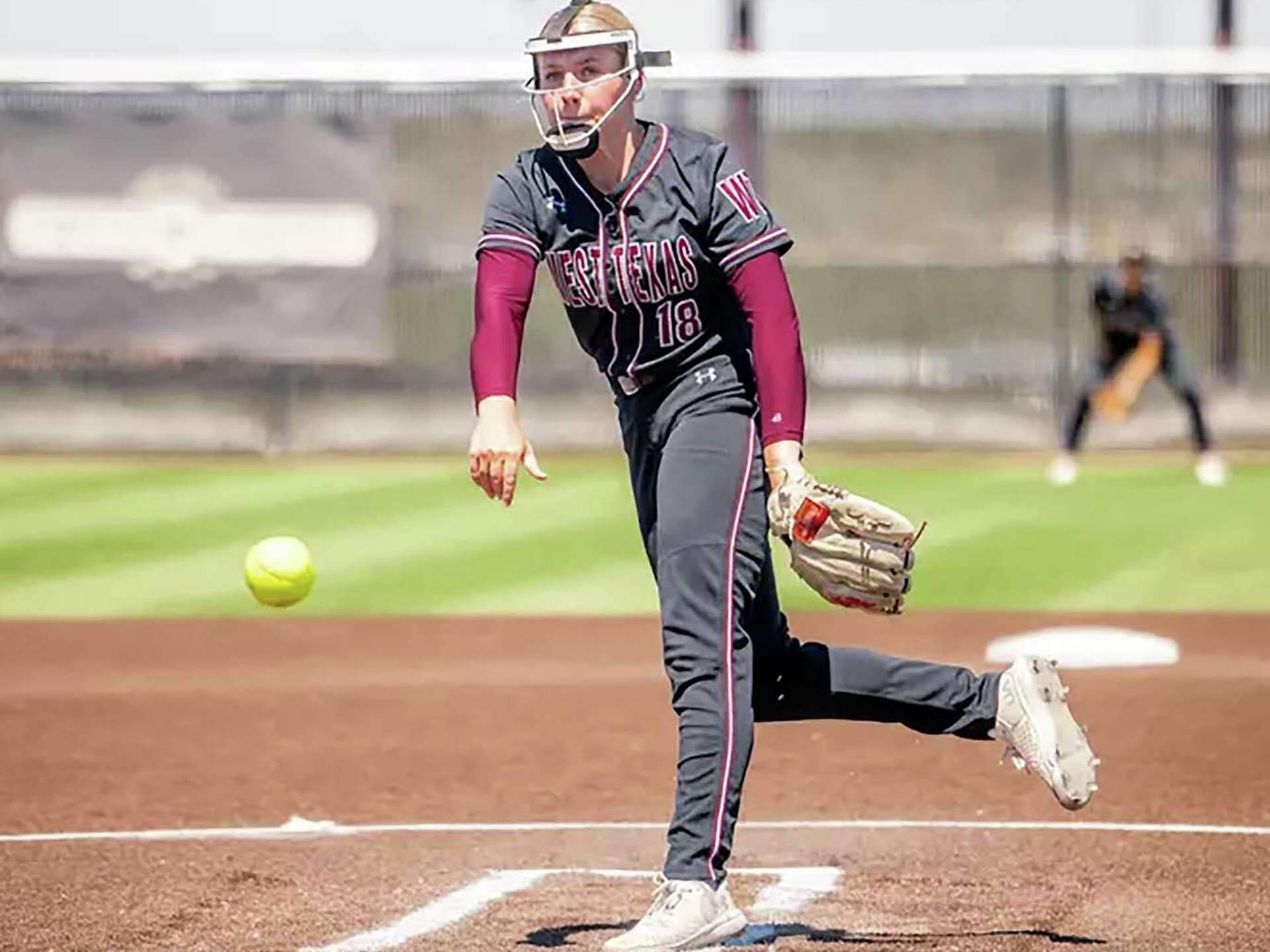 WT softball tops No. 1 UT-Tyler 11-8 in Game 1 of the Super Regionals.
