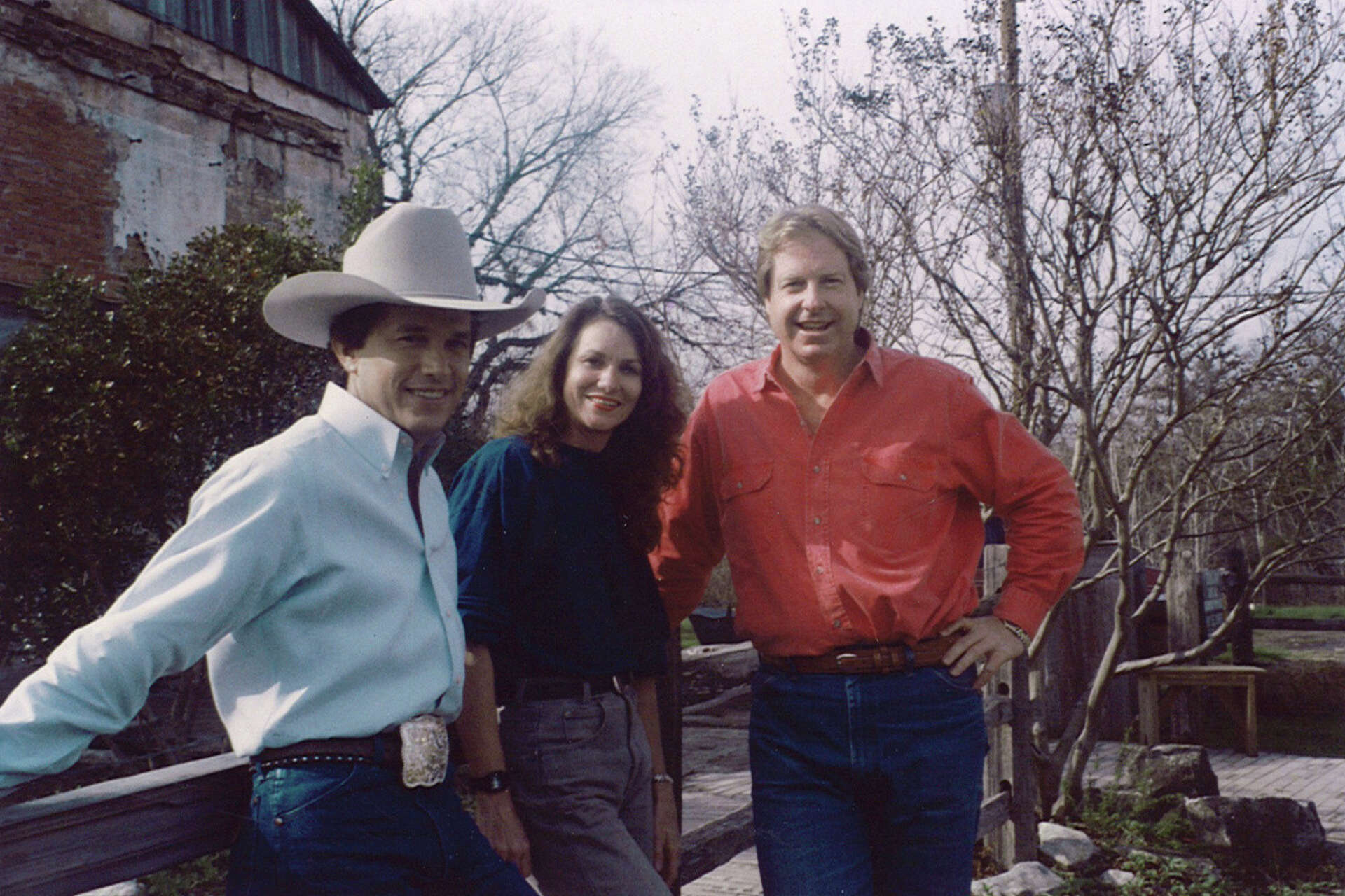 George Strait salutes Gruene Hall on 50 years of Texas music