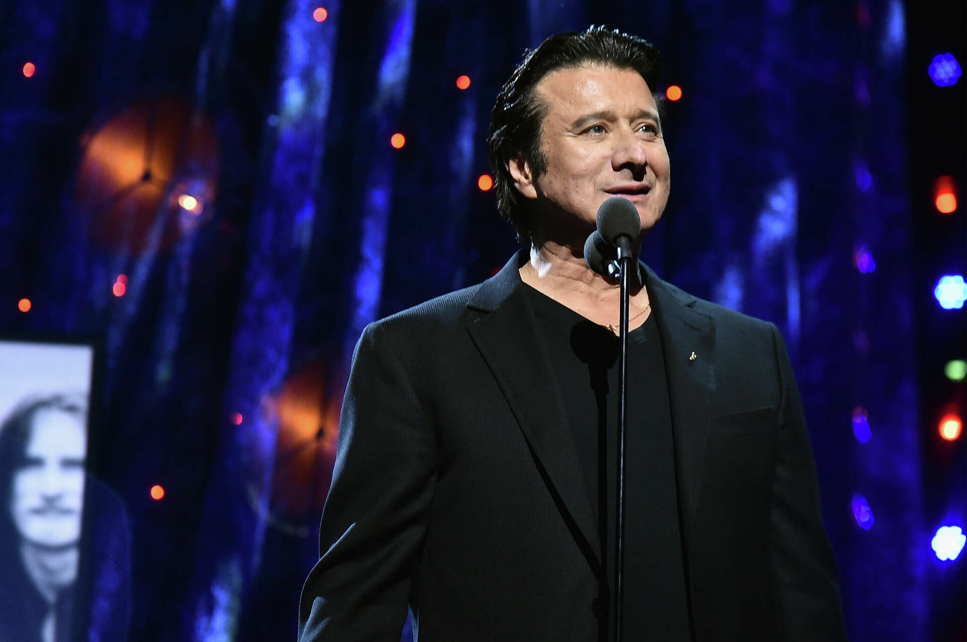 Steve Perry, Willie Nelson release ‘Faithfully’ duet for Farm Aid