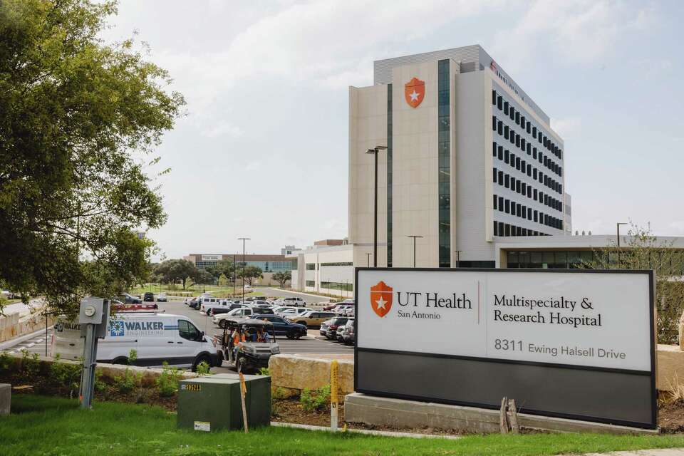 UTSA says rebranding won't erase roadrunner mascot