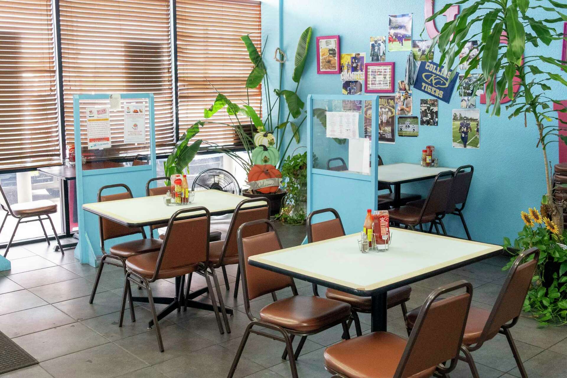 Granny Dee’s Kitchen review: top soul food inside Spring gas station