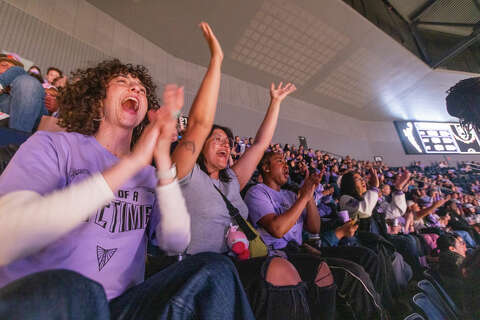 'It's long overdue': Valkyries play the Bay Area's first WNBA game