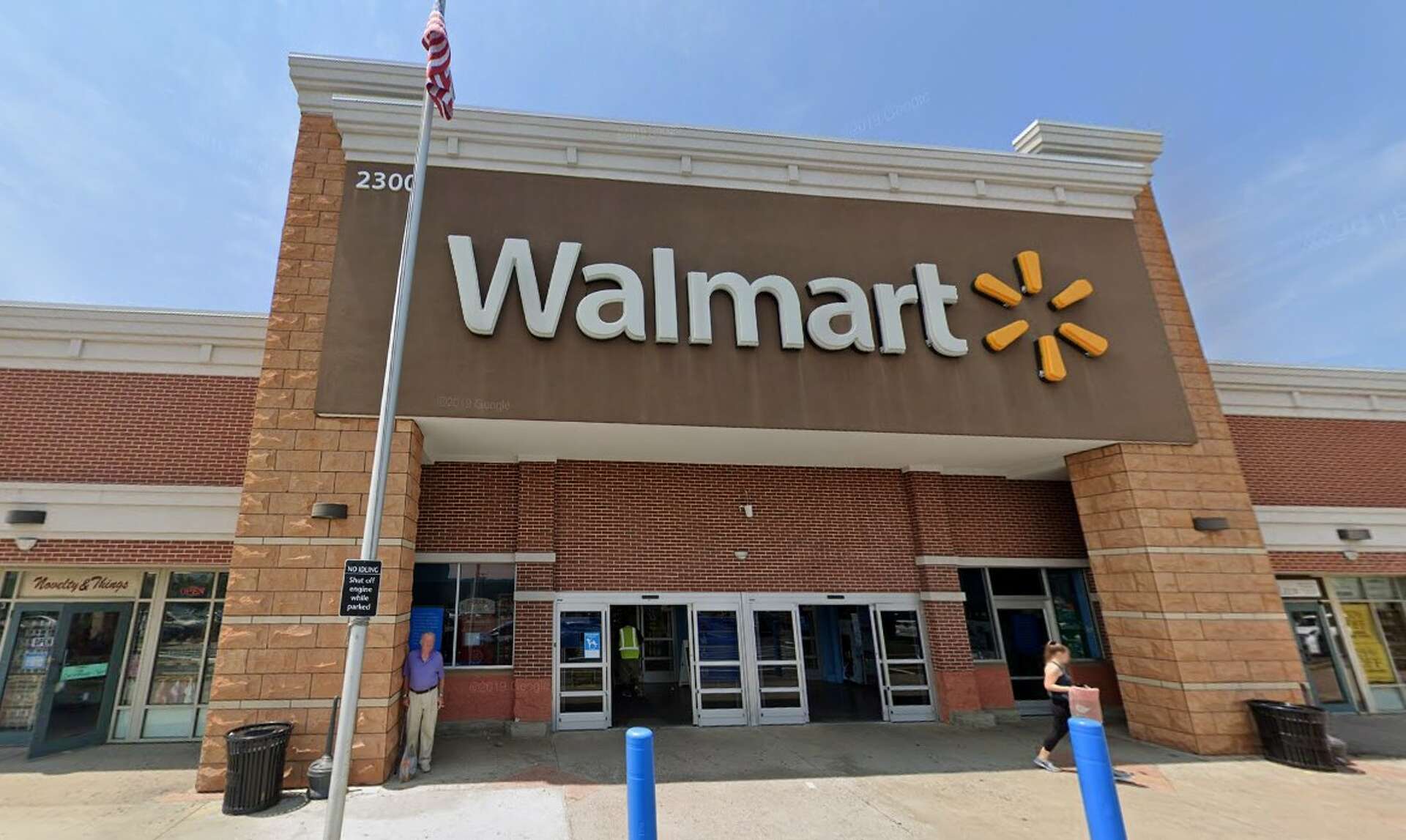 Hamden Walmart to expand into former Bob's Stores next door