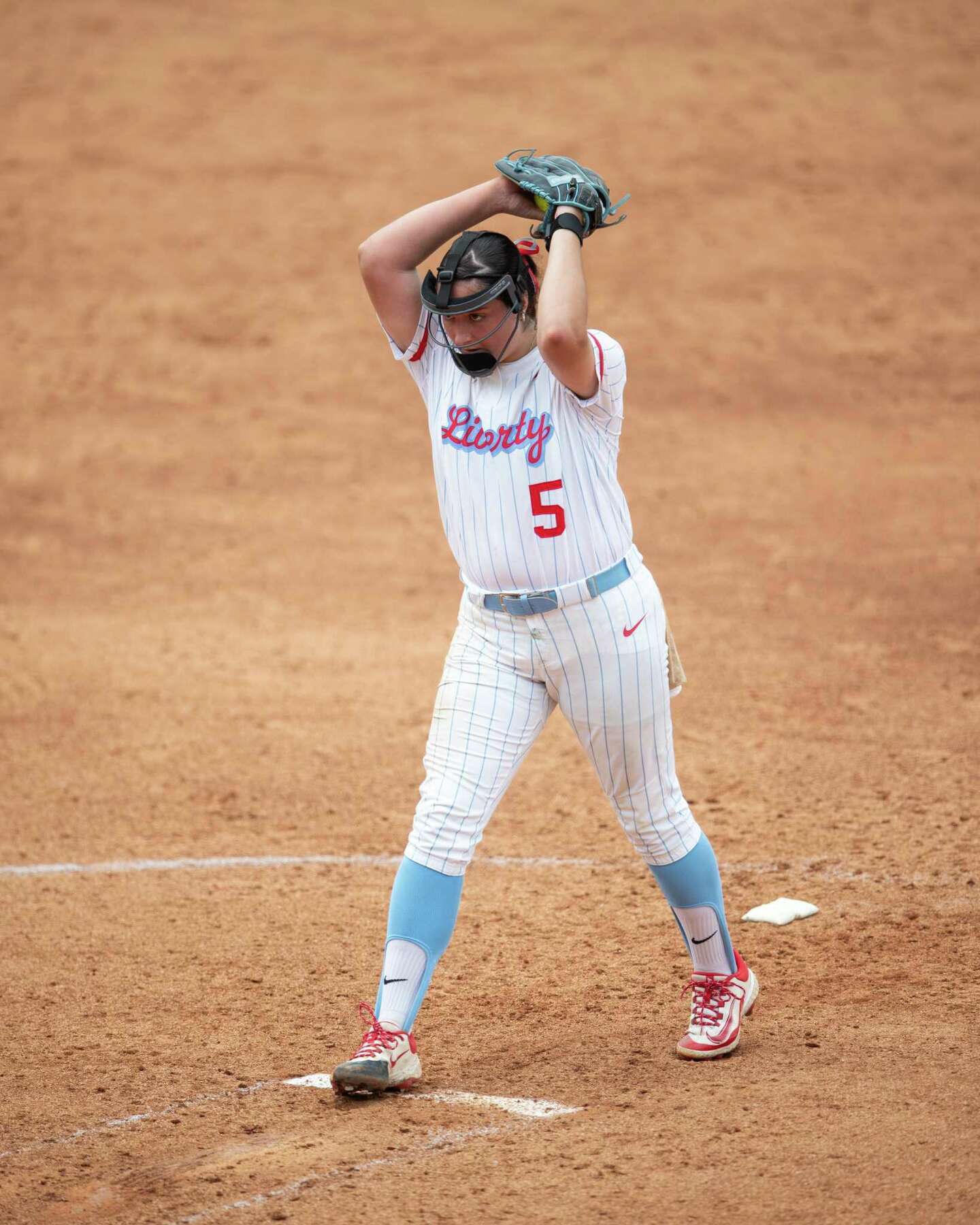 Top-ranked Texas A&M rebounds after being upset by Liberty