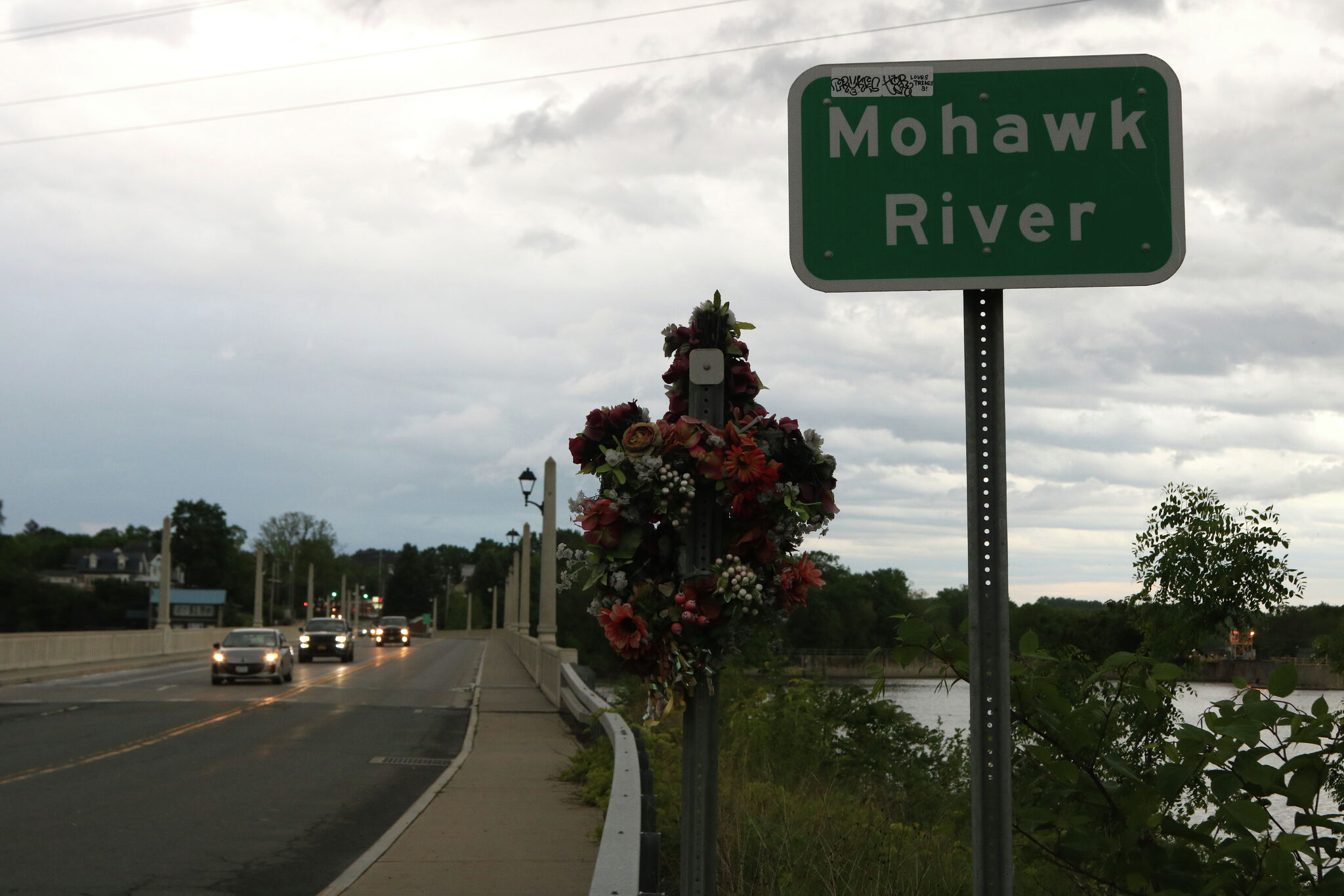 Flotsam River Circus stops in upstate New York for Erie Canal tour
