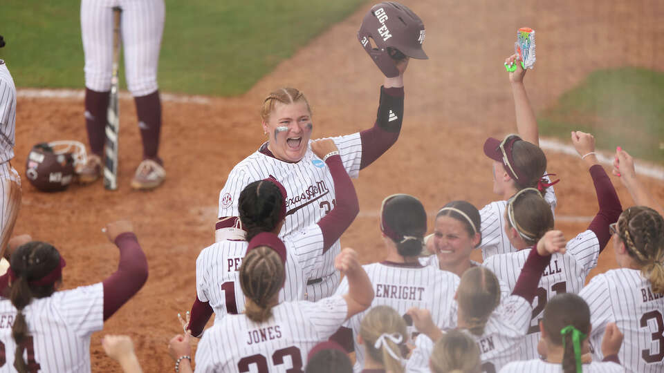Top-seeded Texas A&M eliminated by Liberty in softball regional