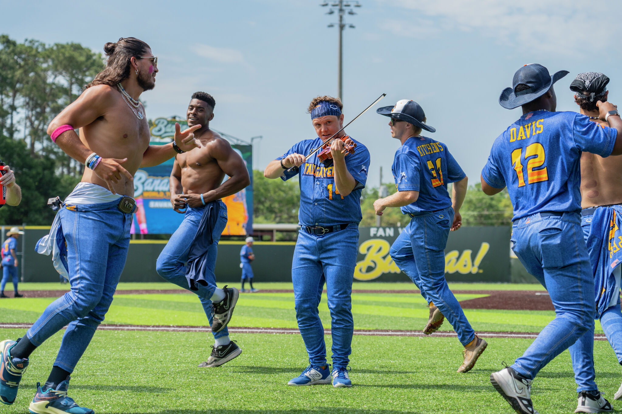 Spurs' Gregg Popovich retires from coaching