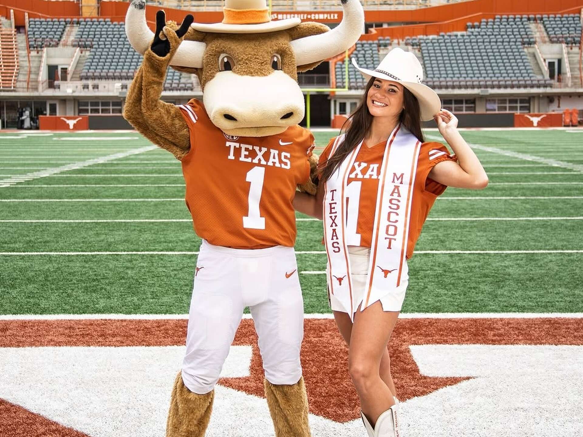 Longhorn unveils secret life as UT's viral mascot Hook 'Em